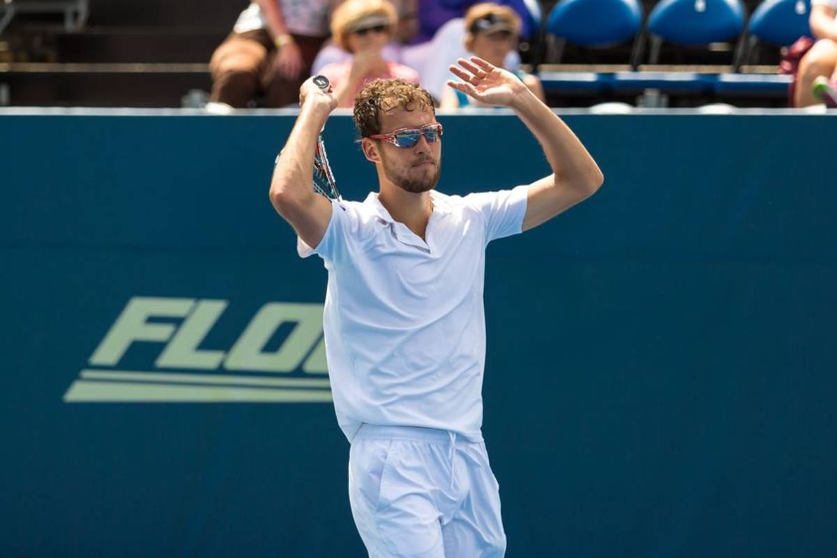 Janowicz zrezygnował z obrony tytułu w Genui