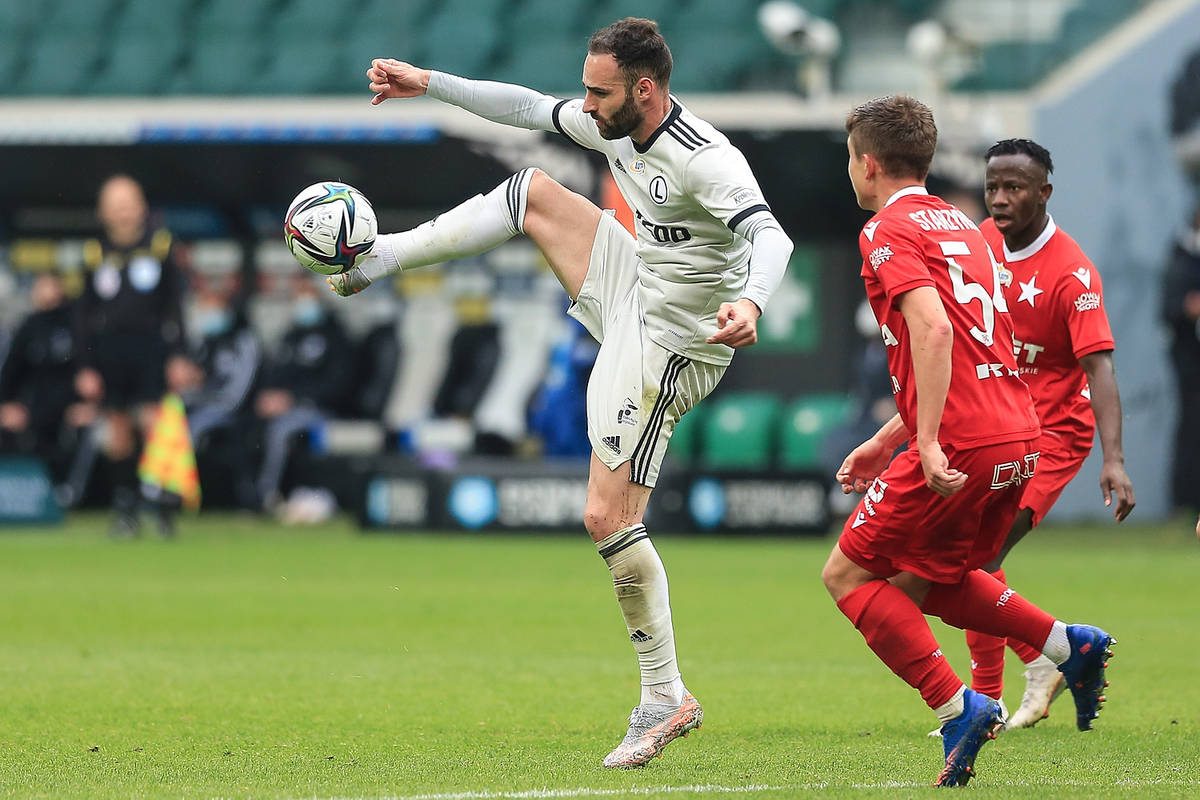 Legia Warszawa. Rafael Lopes: To nie jest normalne. Każdy ponosi winę