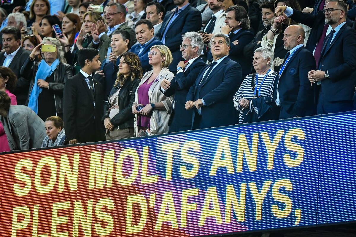 FC Barcelona stoi pod ścianą. Klub musi sprzedać dwóch zawodników, żeby ...