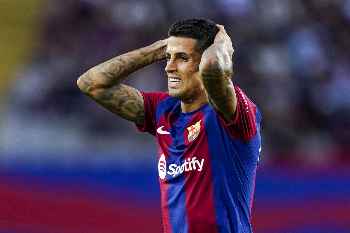 Media: Tak FC Barcelona zamierza działać ws. Felixa i Cancelo. Wiadomo ...